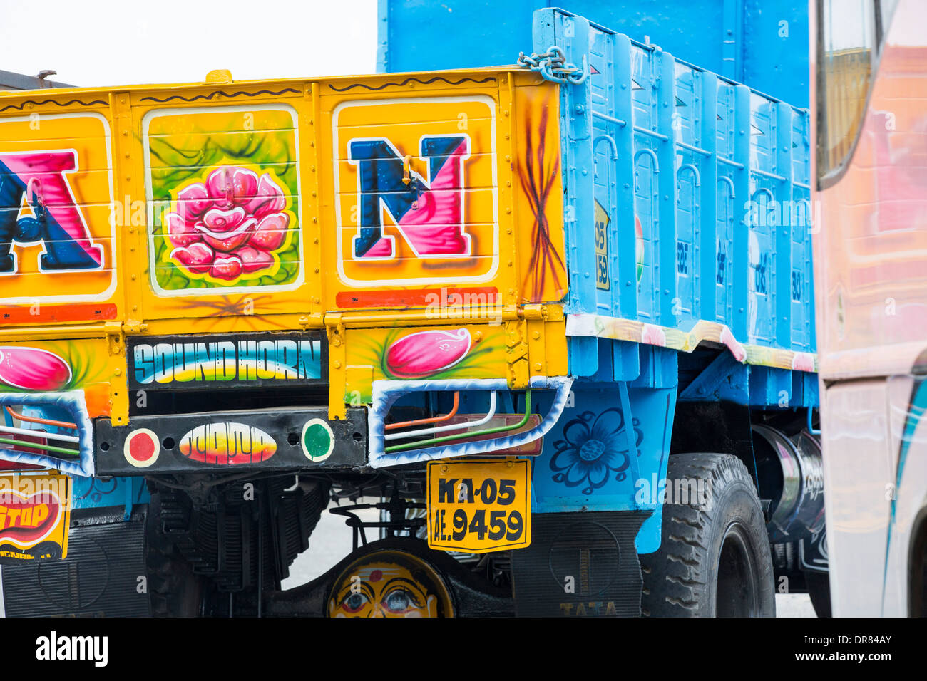 Old painted truck india hi-res stock photography and images - Alamy