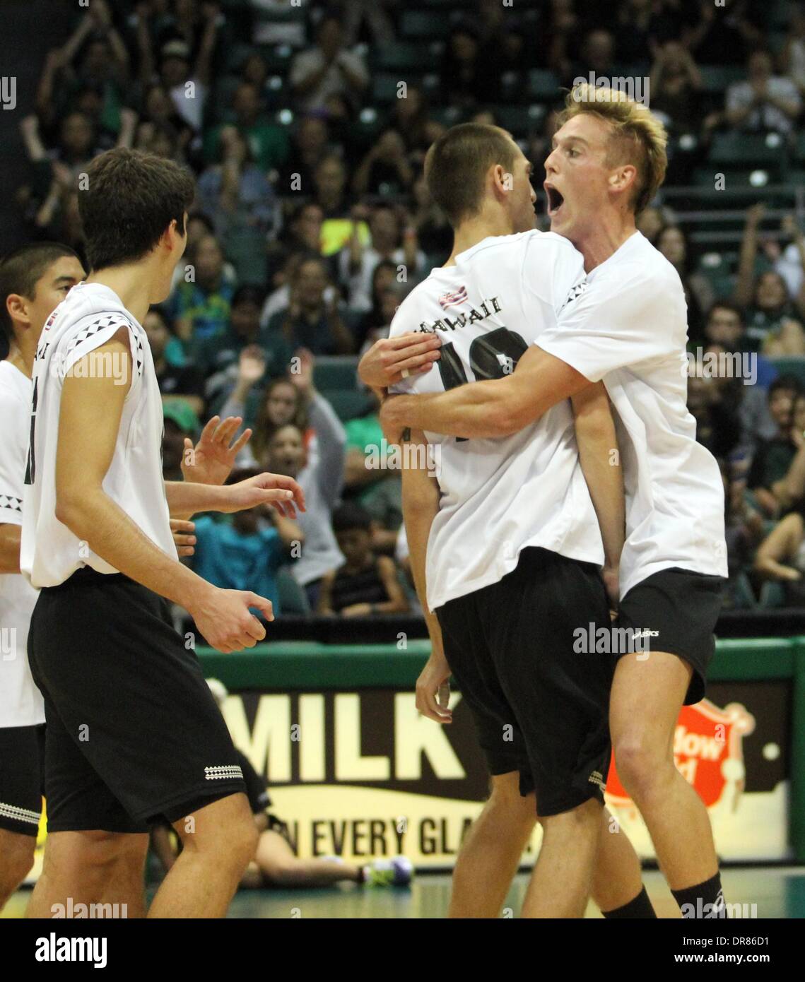 Hawaii rainbow warriors volleyball hi-res stock photography and images ...