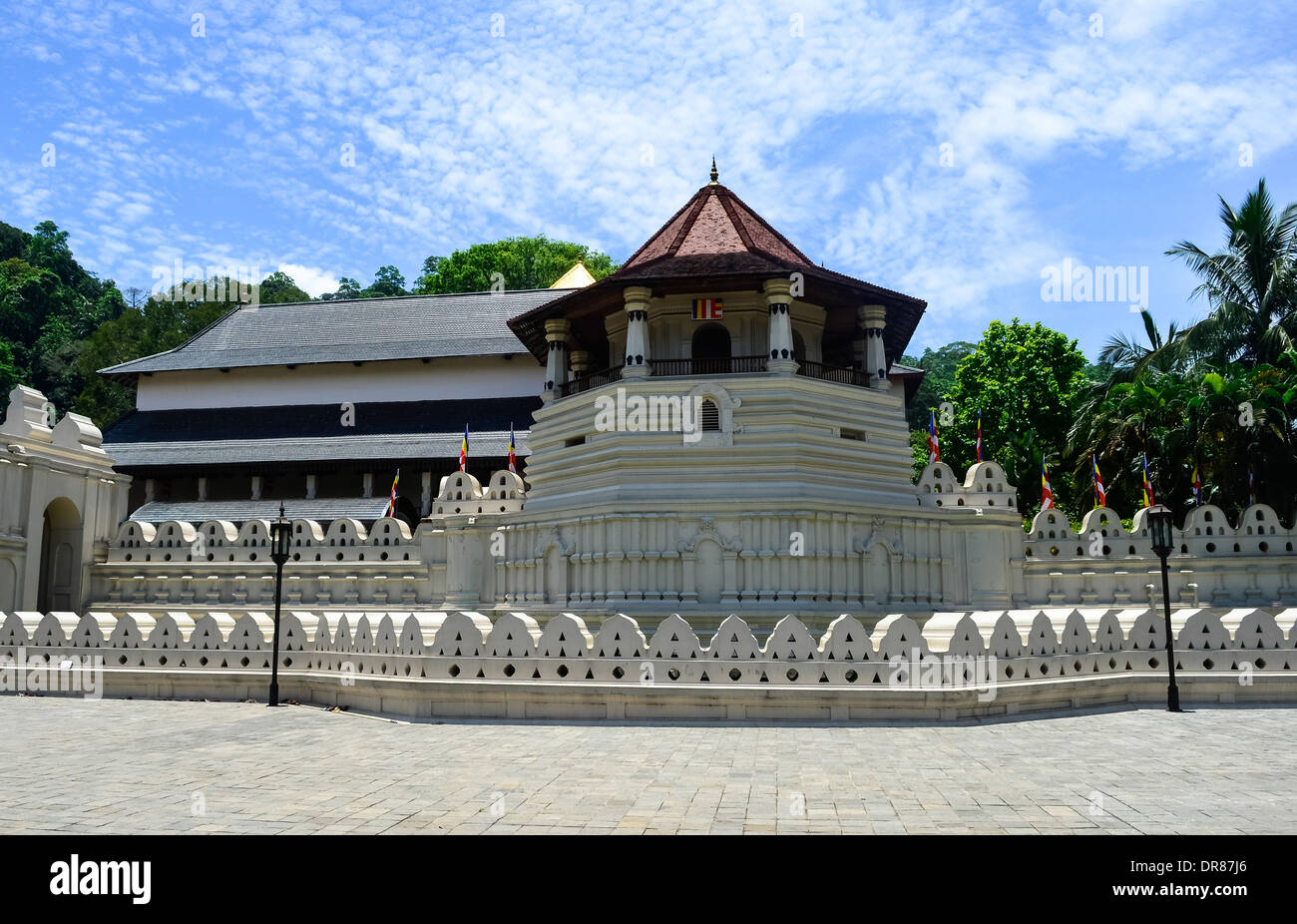 Sri Dalada Maligawa, Temple Of The Sacred Tooth Relic Stock Photo - Alamy