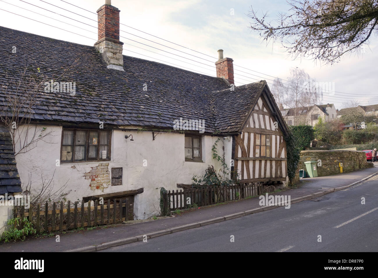 Ancient ram inn england hi-res stock photography and images - Alamy