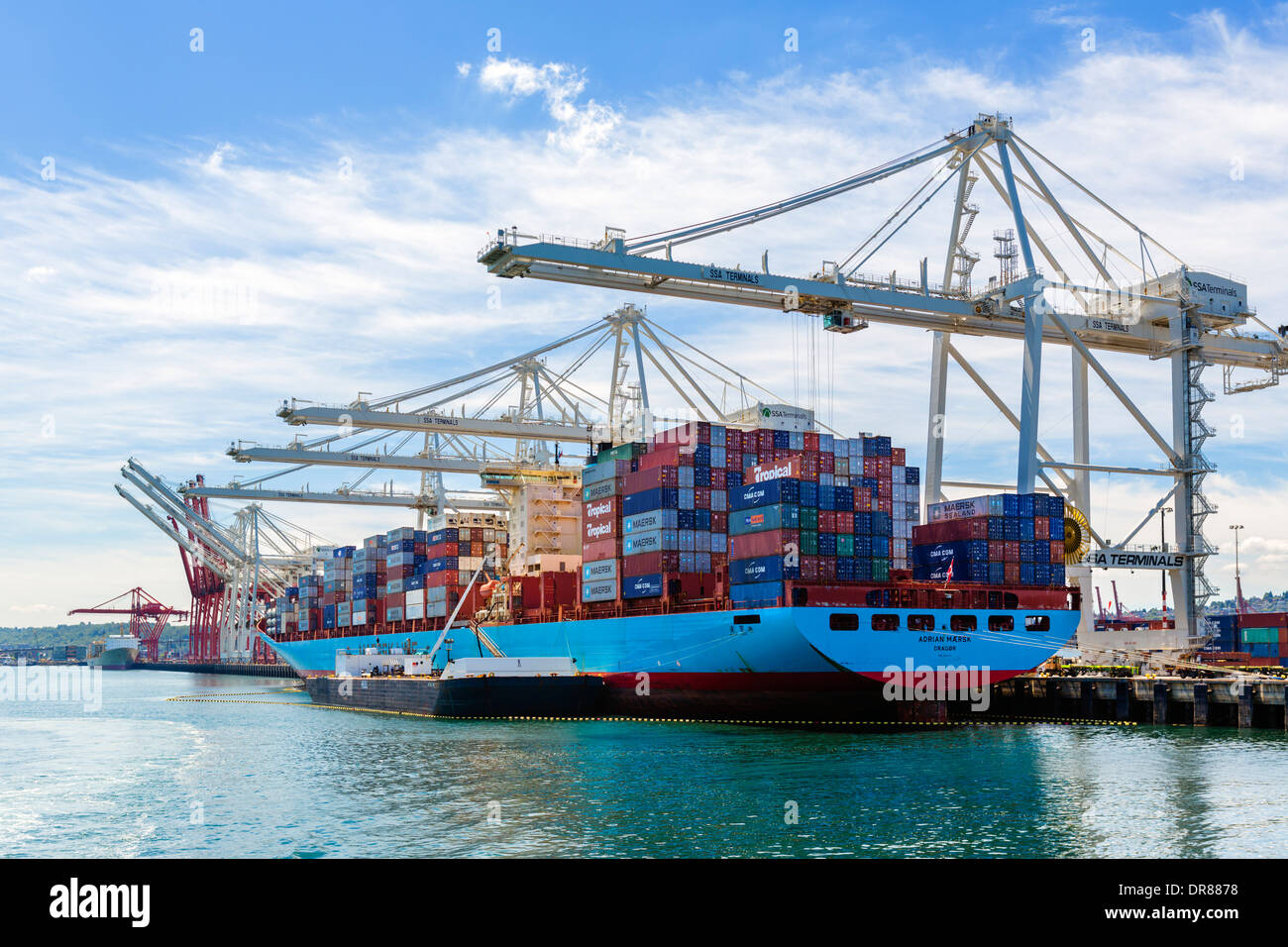 Container ship being unloaded in the Port of Seattle, Washington, USA ...