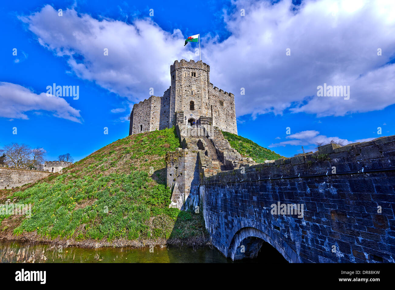 Motte and bailey castle cardiff hi-res stock photography and images - Alamy
