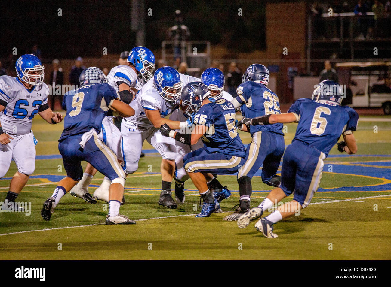 Tackle football hi-res stock photography and images - Alamy