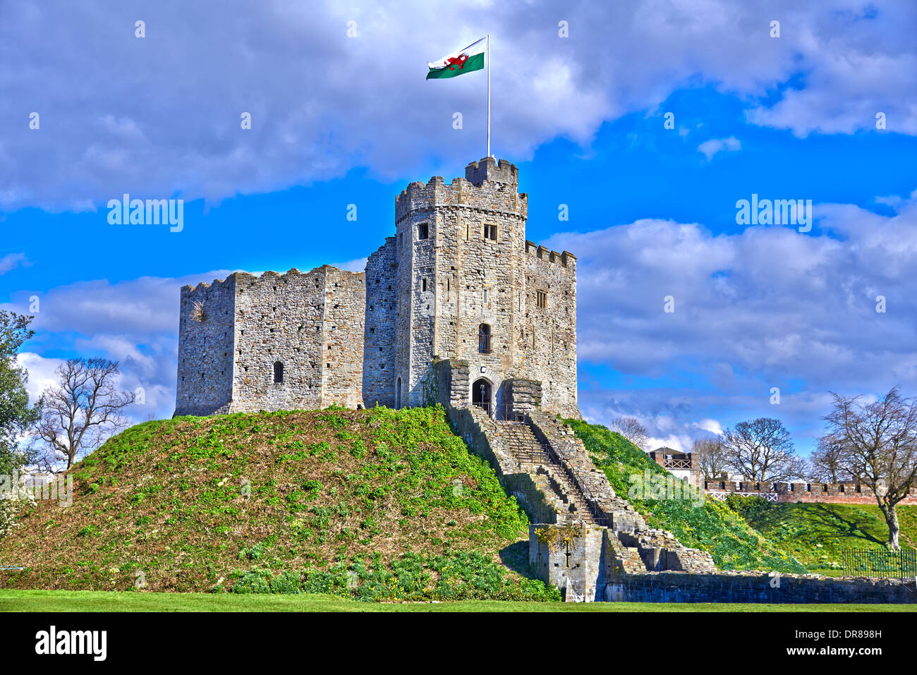 The Castle: While some of the Roman masonry endured until the Norman ...