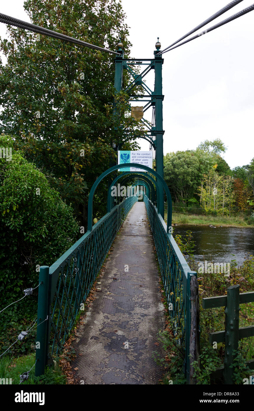 Pitlochry suspension bridge hi-res stock photography and images - Alamy