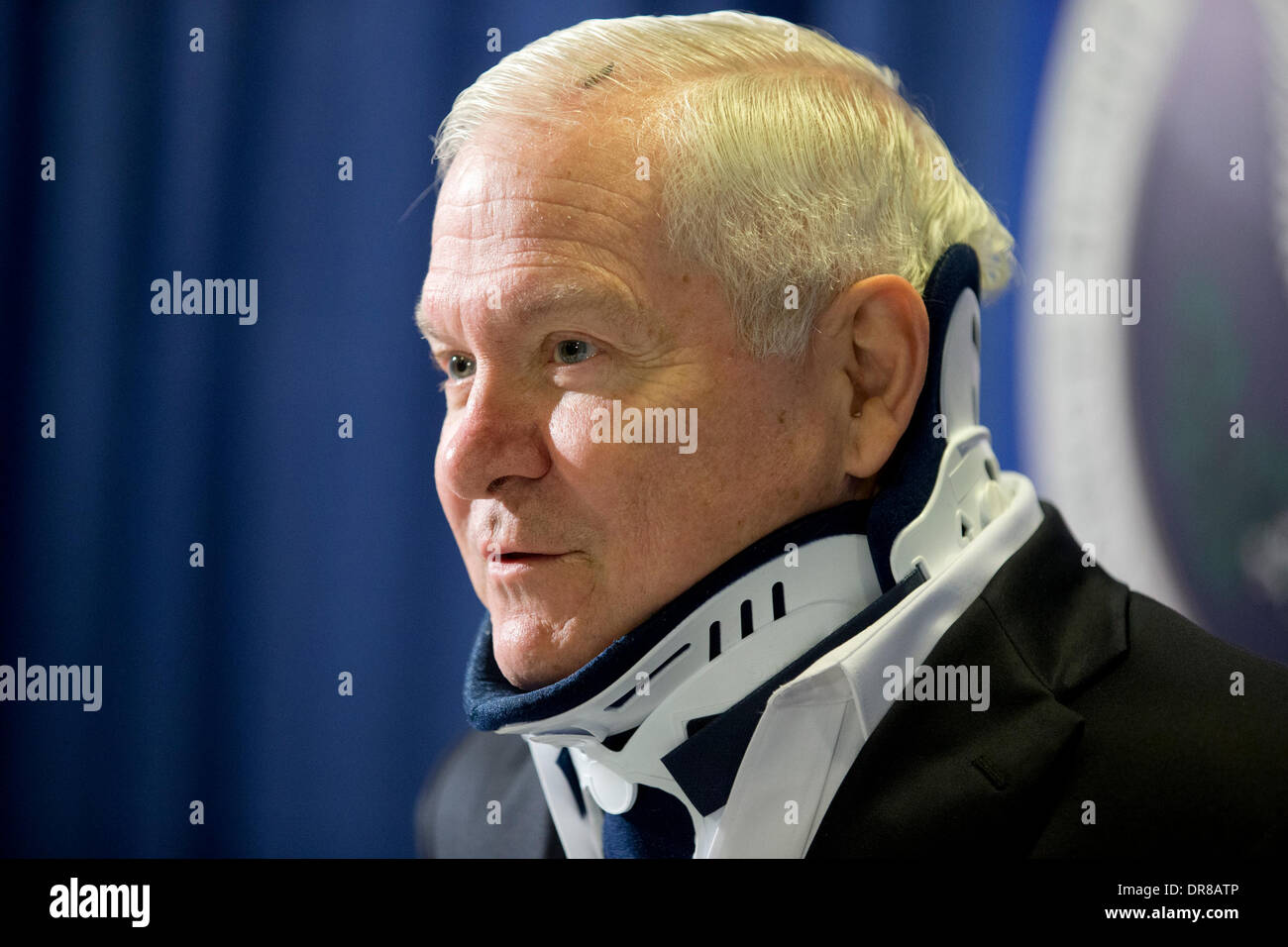 Secretary robert gates hi-res stock photography and images - Alamy
