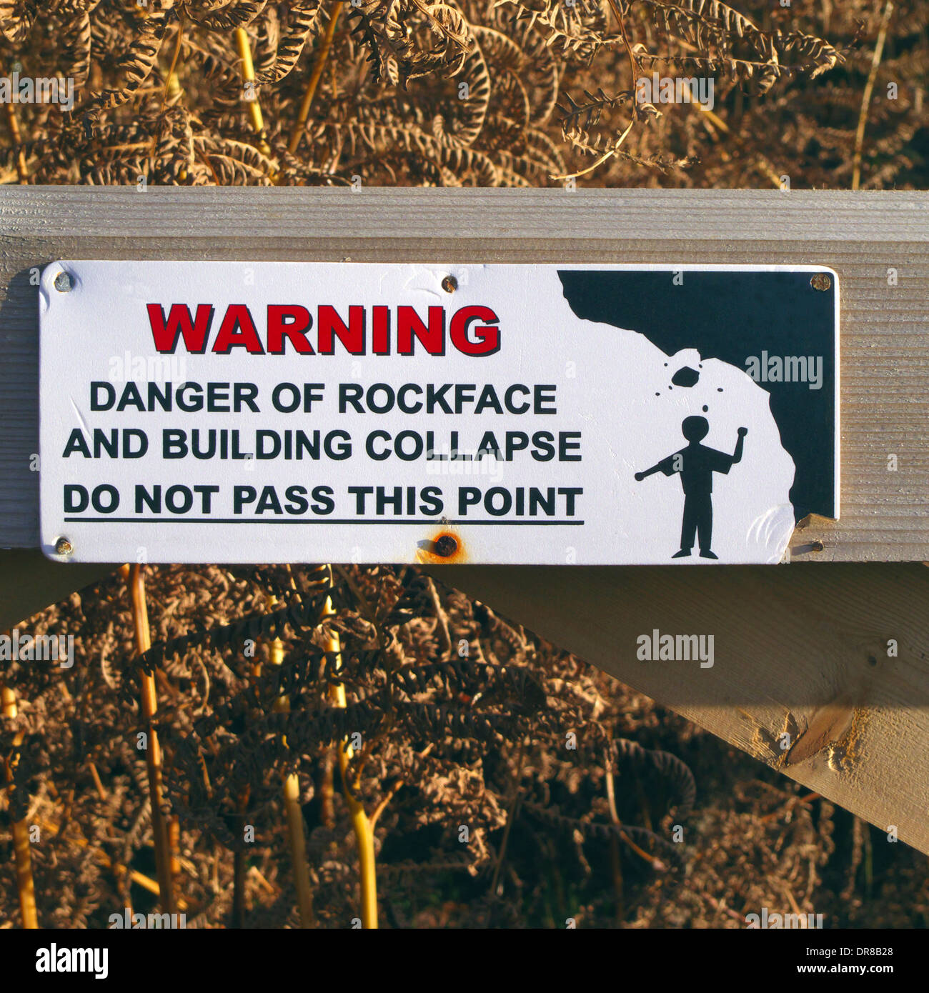 Cliff rock fall warning sign hi-res stock photography and images - Alamy