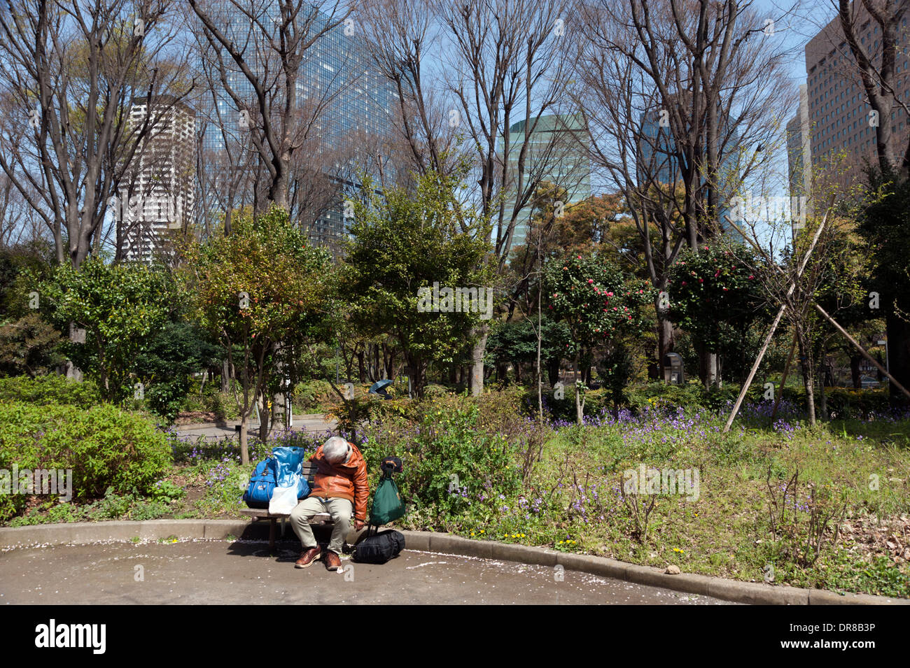 Japanese homelessness hi-res stock photography and images - Alamy