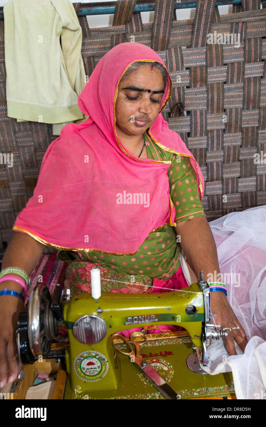 Disabled woman india hi-res stock photography and images - Alamy