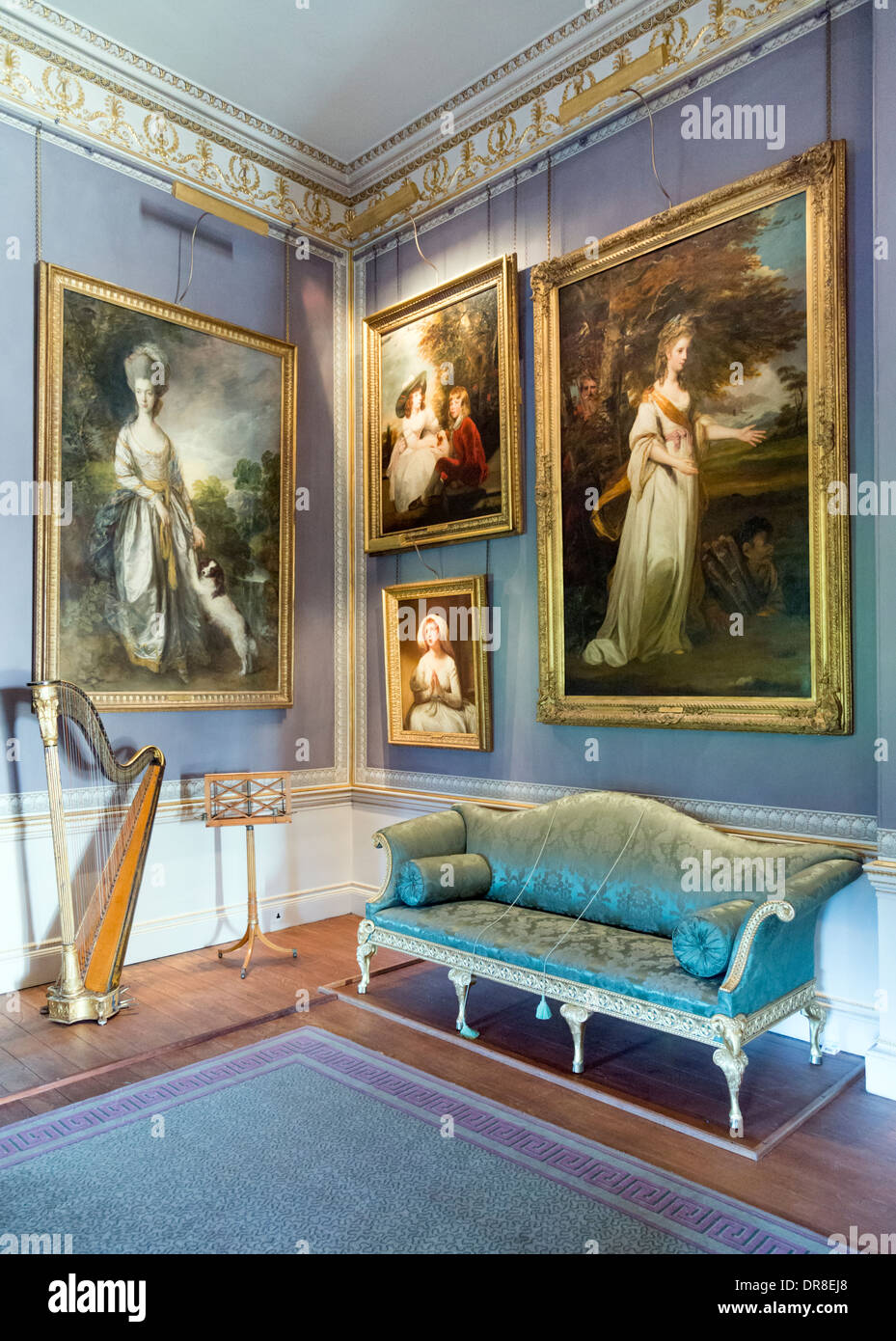 Inside house music in hi-res stock photography and images - Alamy