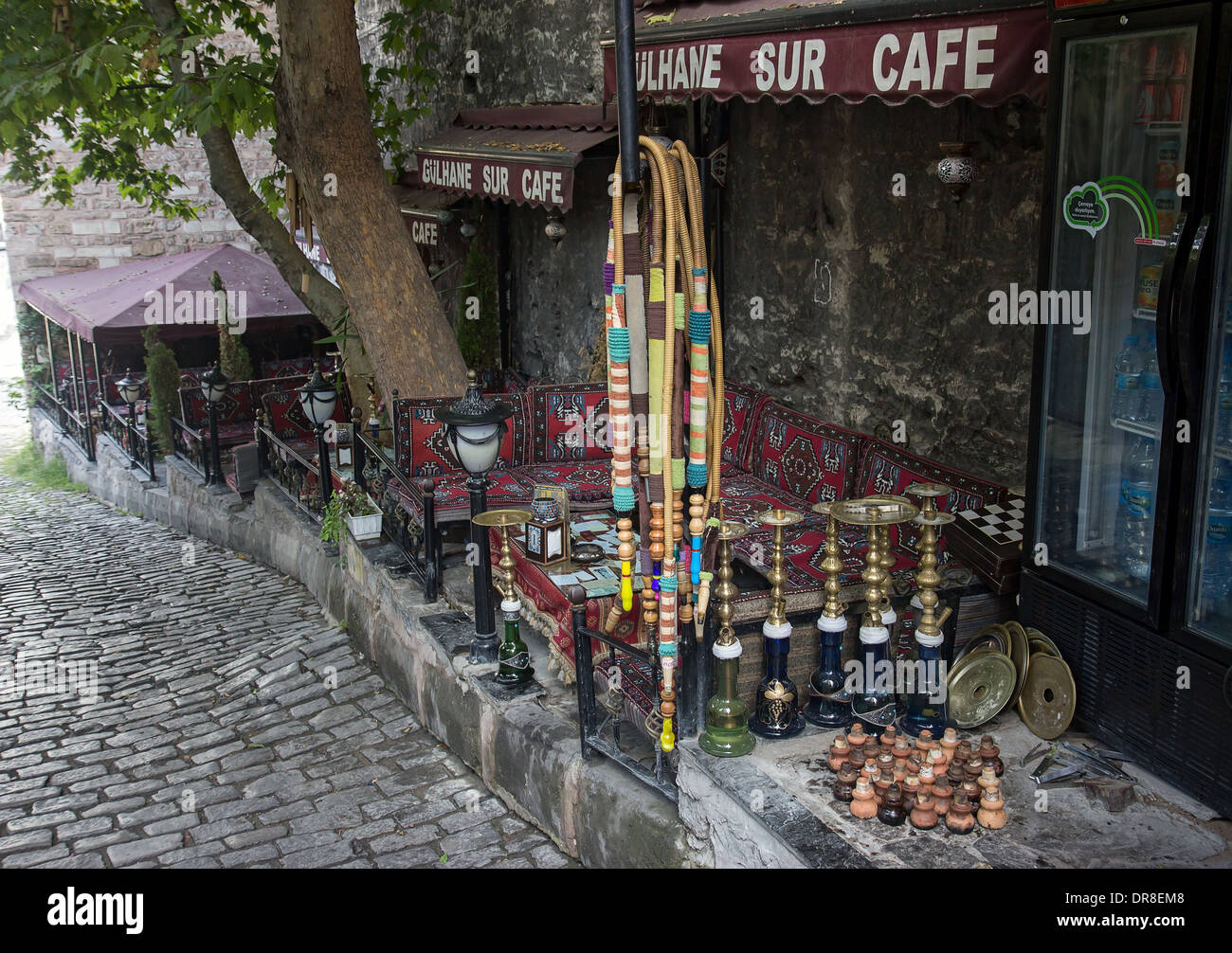 Pavement cafe istanbul hi-res stock photography and images - Alamy