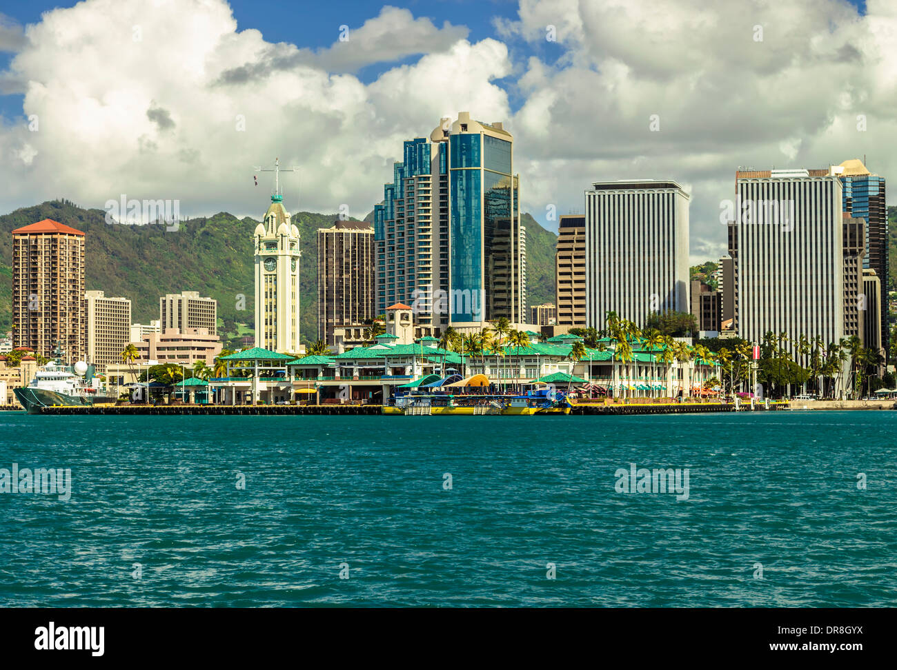 Aloha tower hi-res stock photography and images - Alamy