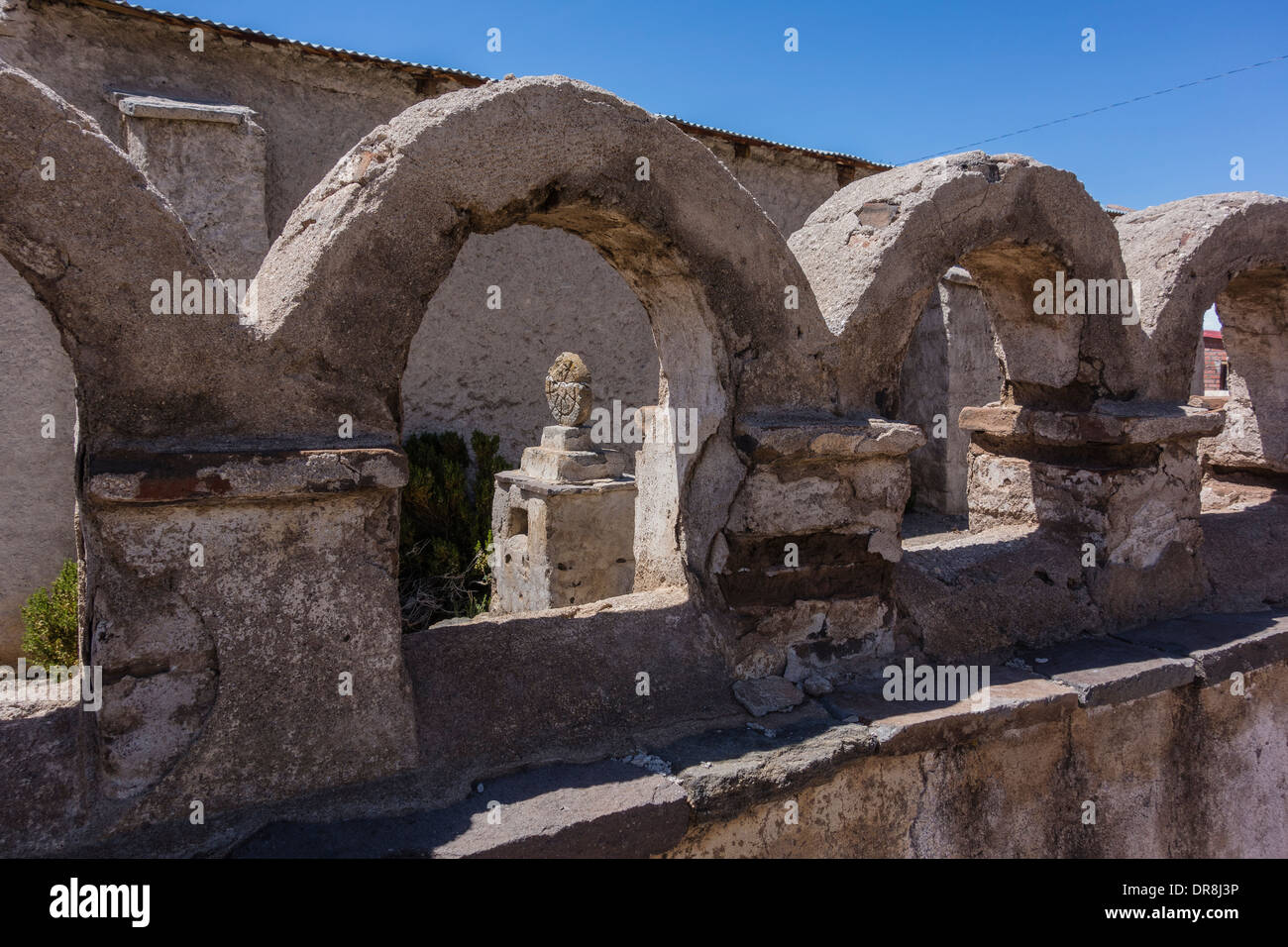 Village coqueza bolivia arch arches hi-res stock photography and images ...