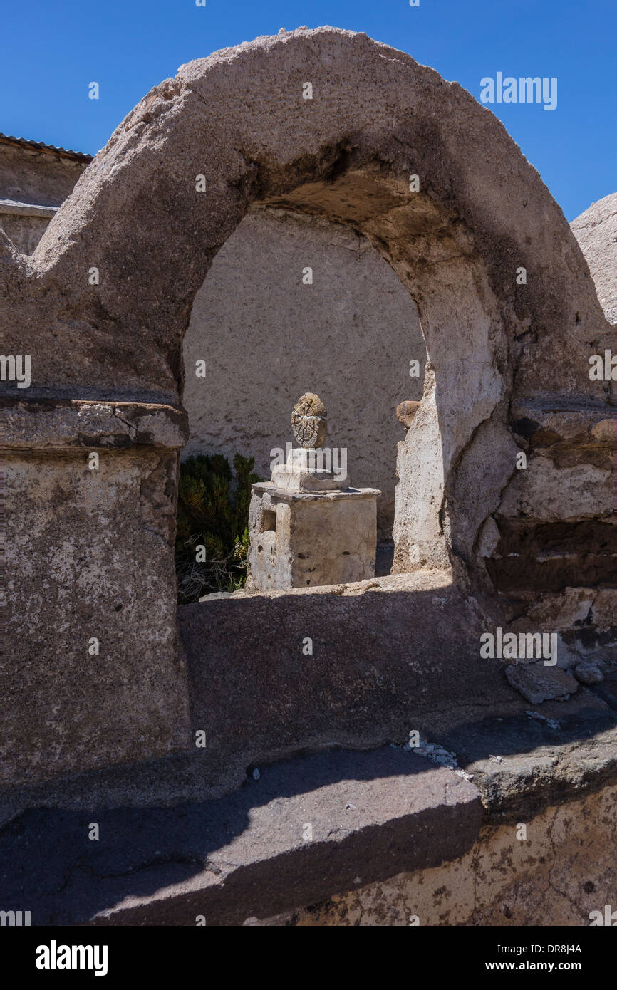 Village coqueza bolivia arch arches hi-res stock photography and images ...