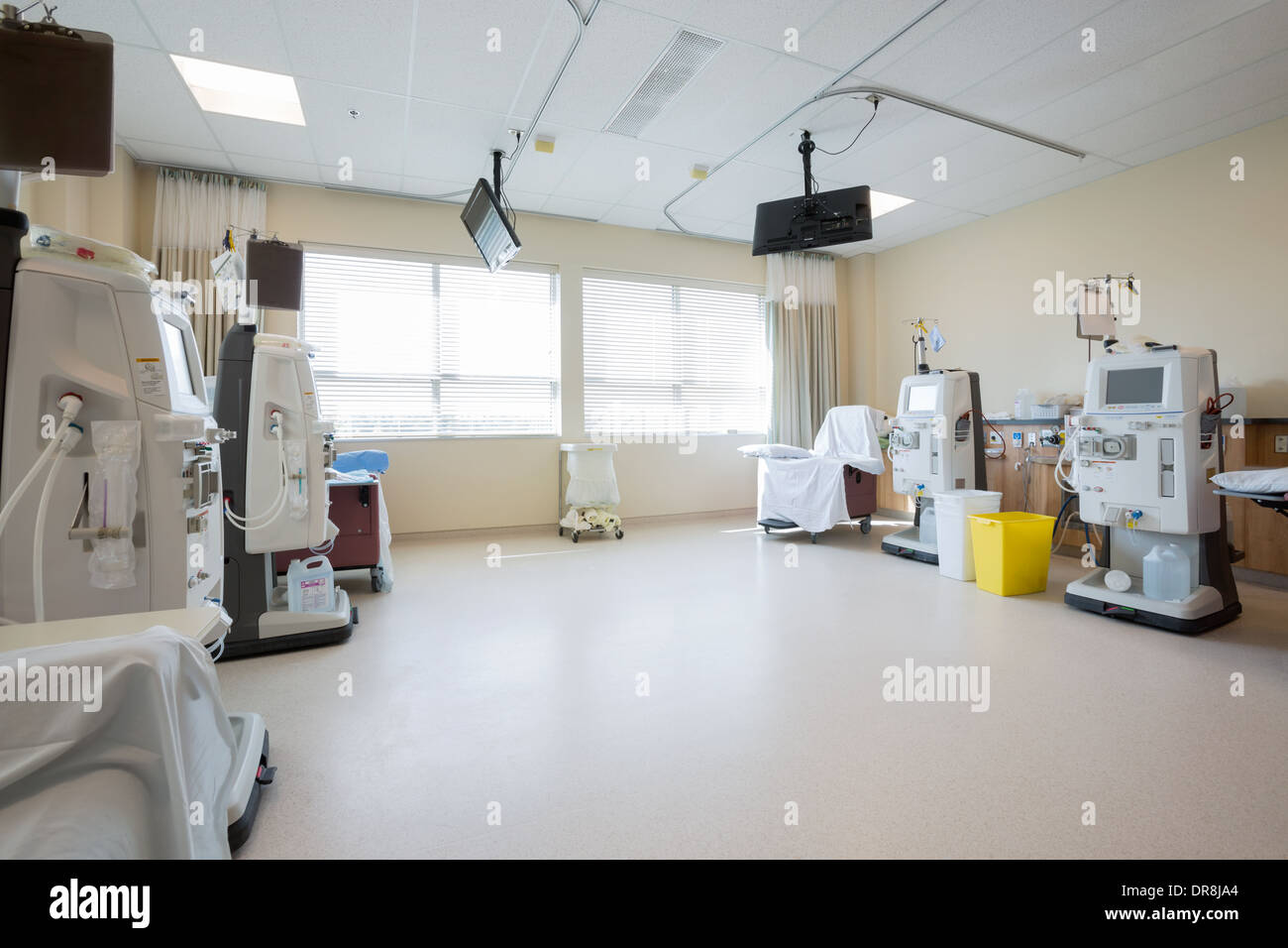 Dialysis clinic hi-res stock photography and images - Alamy