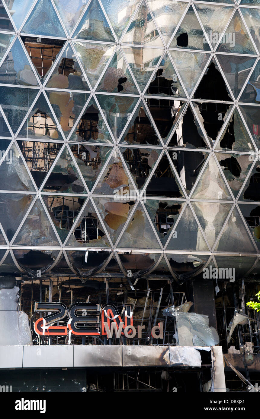 The destruction left behind at Central World shopping mall, Red shirt ...