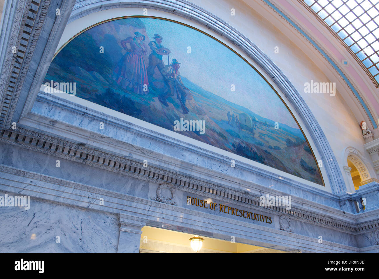 Building with historic mural hi-res stock photography and images - Alamy