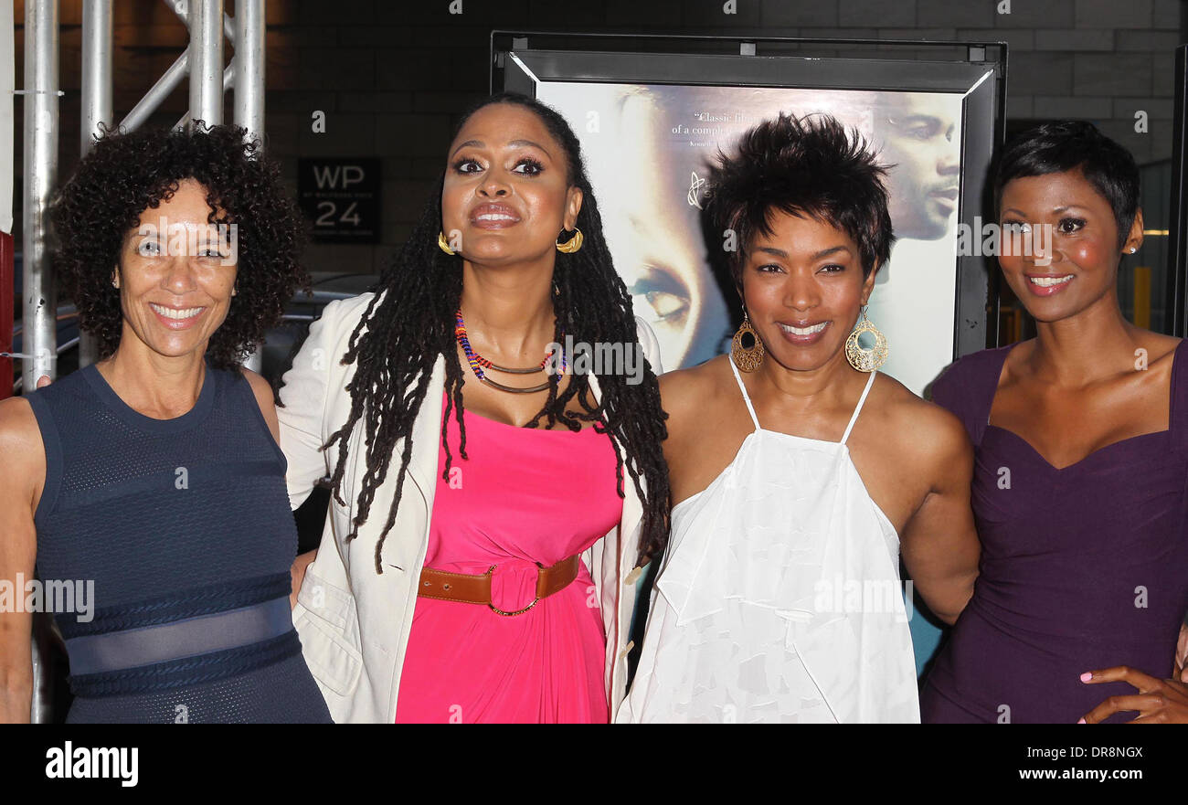 Stephanie Allain, Ava DuVernay, Angela Bassett, Emayatzy Corinealdi ...