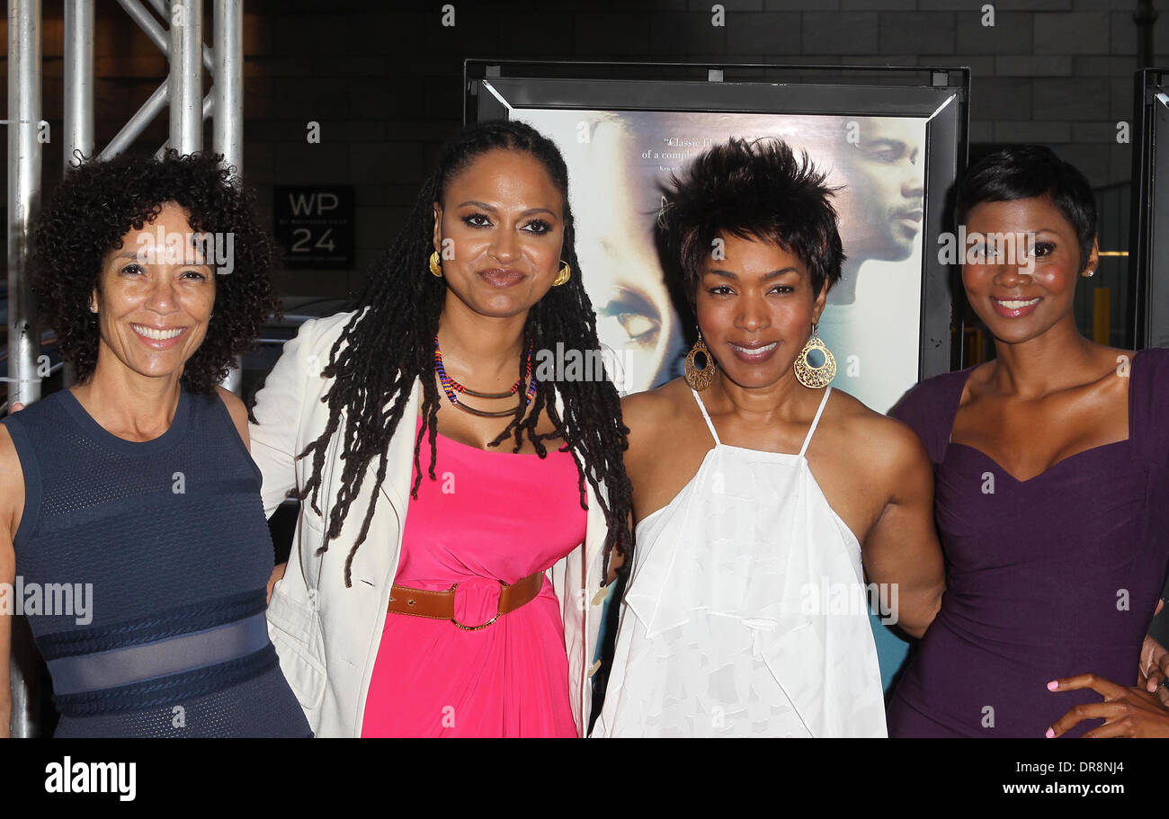 Stephanie Allain, Ava DuVernay, Angela Bassett, Emayatzy Corinealdi ...