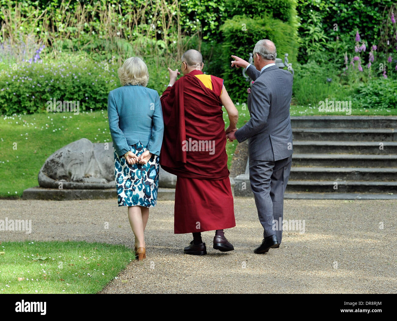 Prince Charles, Prince of Wales and Camilla, Duchess of Cornwall ...