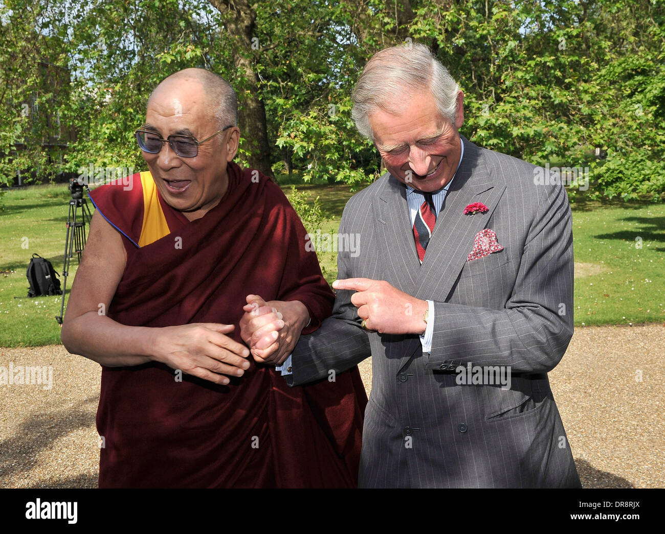 Prince Charles, Prince of Wales and Camilla, Duchess of Cornwall ...