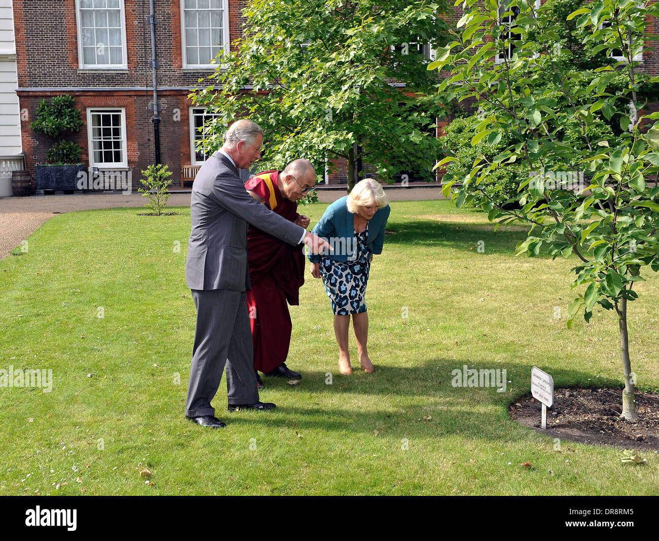 Prince Charles, Prince of Wales and Camilla, Duchess of Cornwall ...
