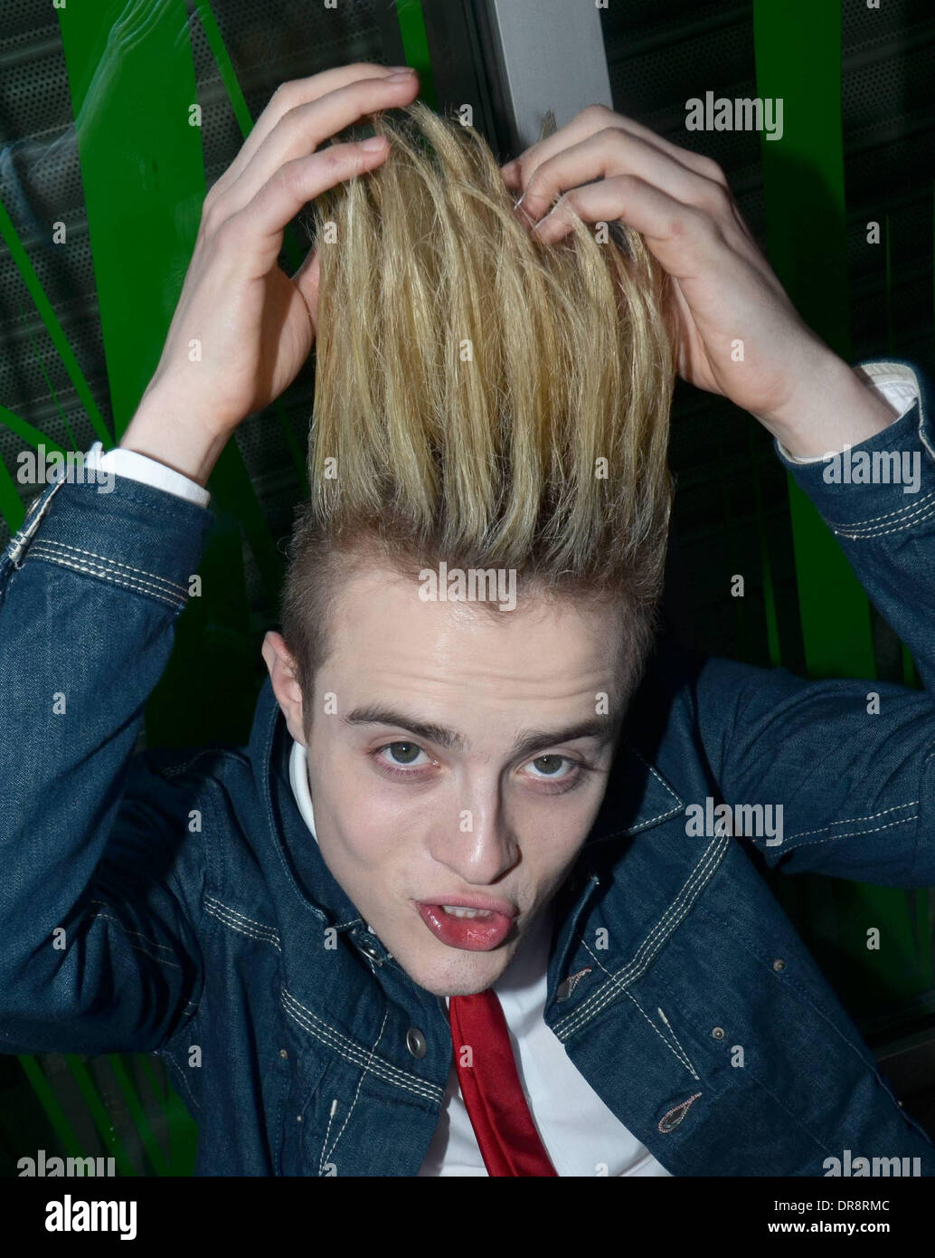 John Grimes and Edward Grimes aka Jedward take a break from dance ...