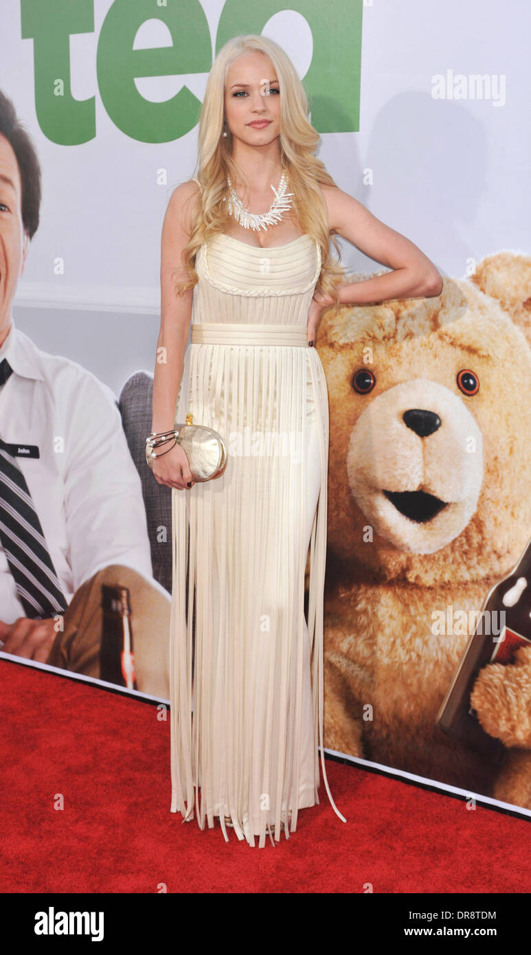 Alexis Knapp The Los Angeles Premiere 'Ted' at Grauman's Chinese ...