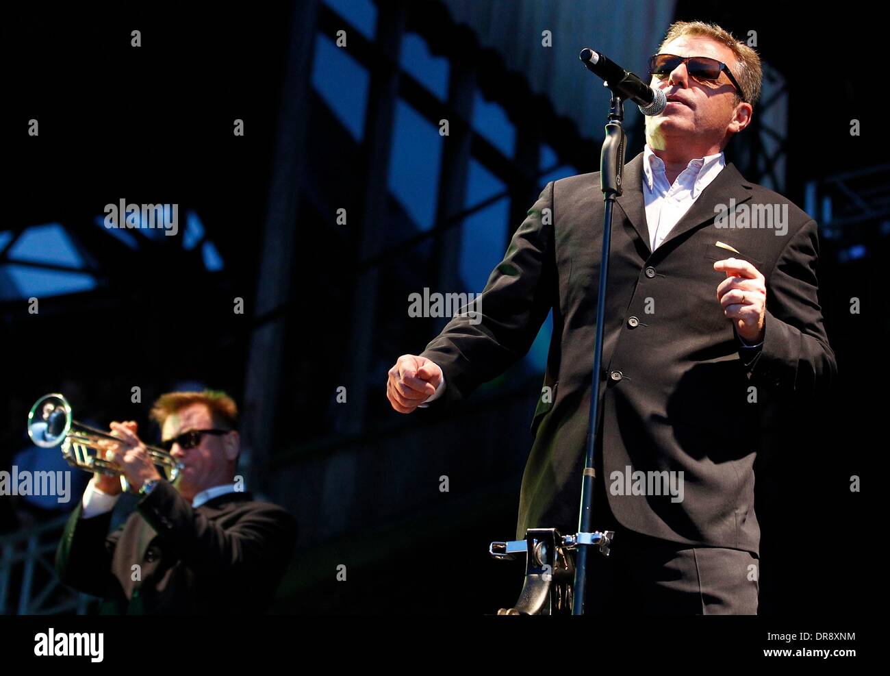 Madness performing hi-res stock photography and images - Alamy