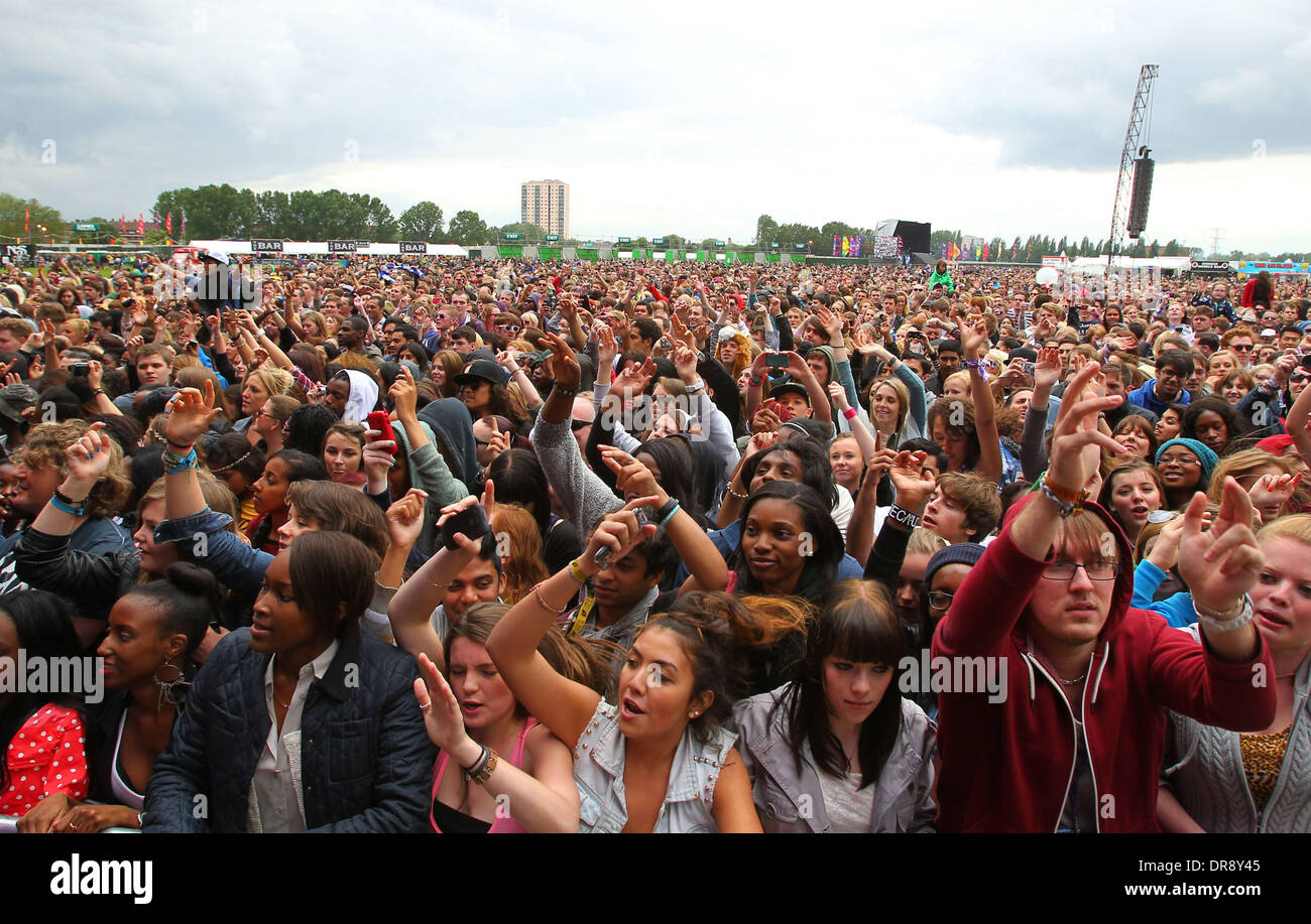 Atmosphere BBC Radio 1's Hackney Weekend held at Hackney Marshes - Day ...
