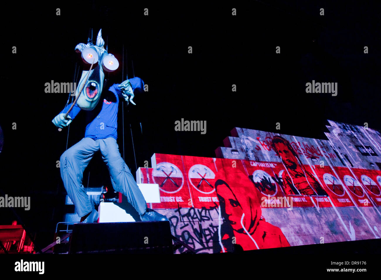 Roger waters live concert hi-res stock photography and images - Alamy