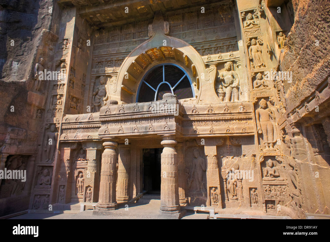 Ajanta caves india hi-res stock photography and images - Alamy