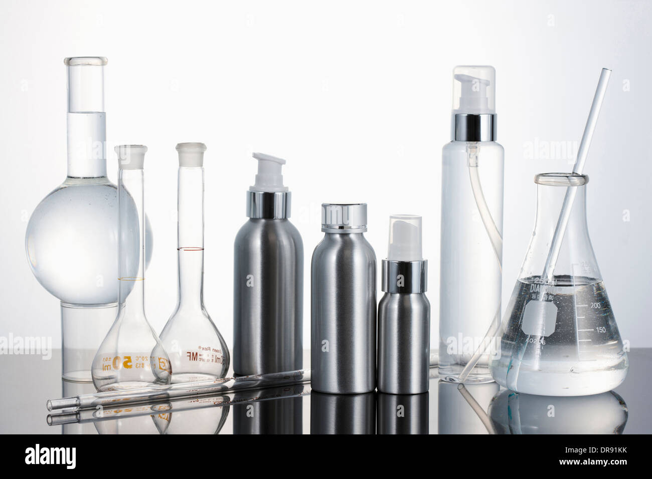 Scientific tools hi-res stock photography and images - Alamy