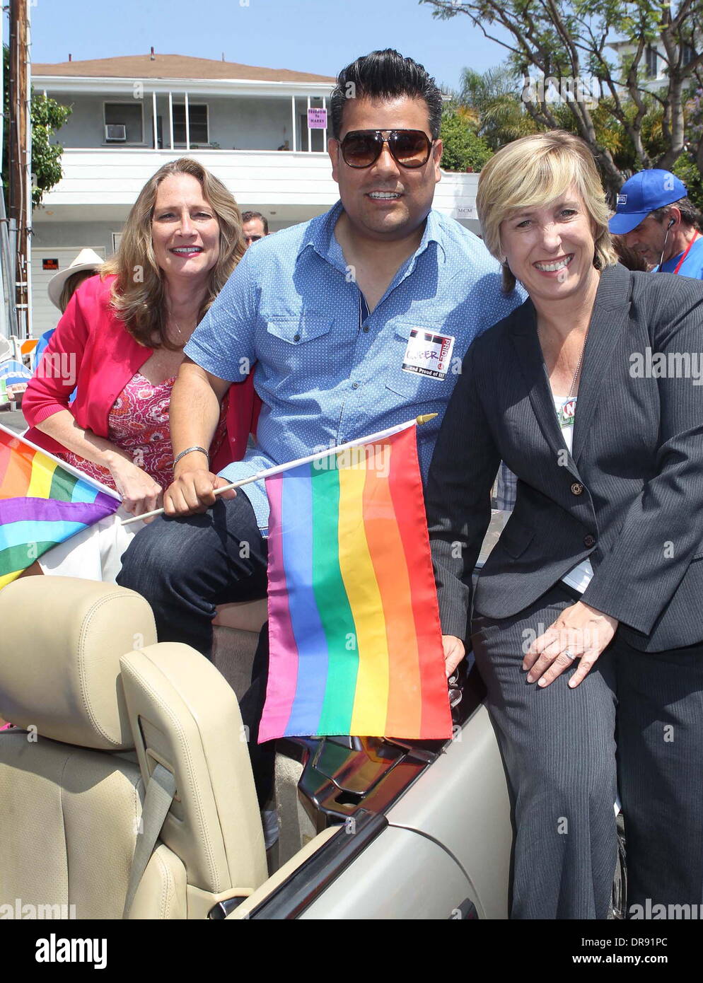 Assemblymembers Ricardo Lara, Assemblymember Betsy Butler,Wendy Greuel ...