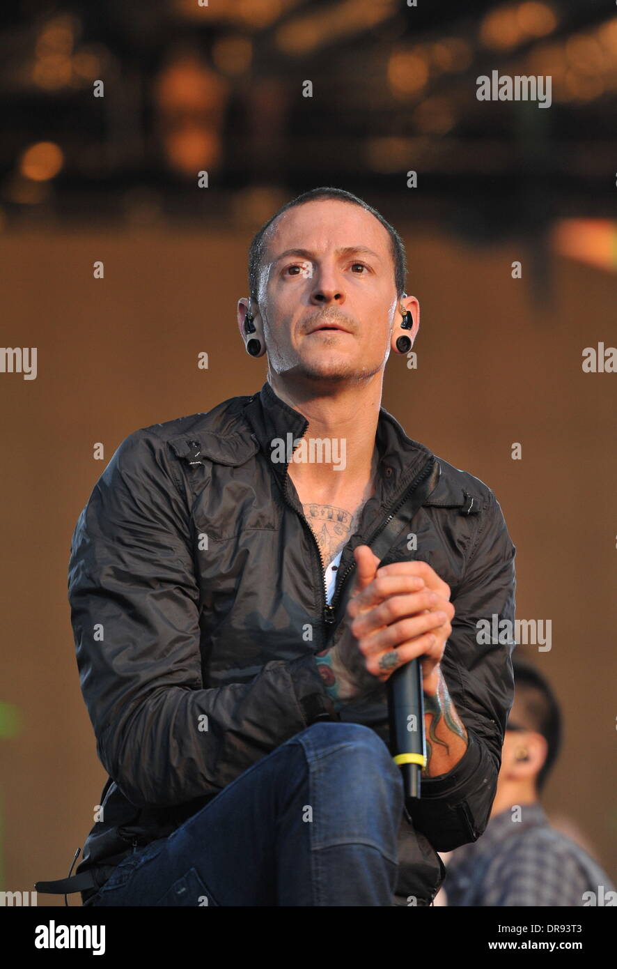 Chester Bennington American rock band Linkin Park performing at ...