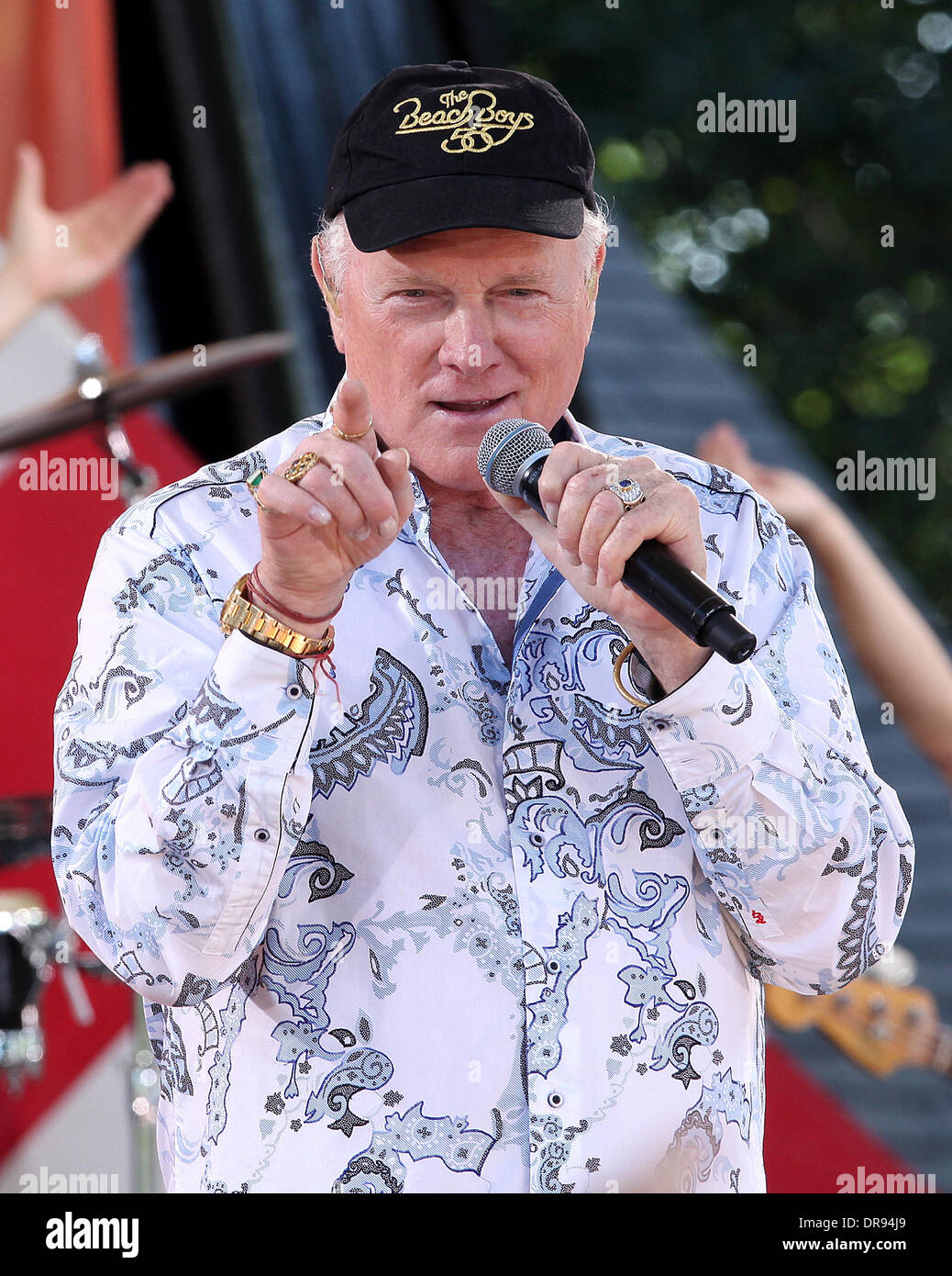 Mike Love The Beach Boys perform live in Central Park as part of Good ...