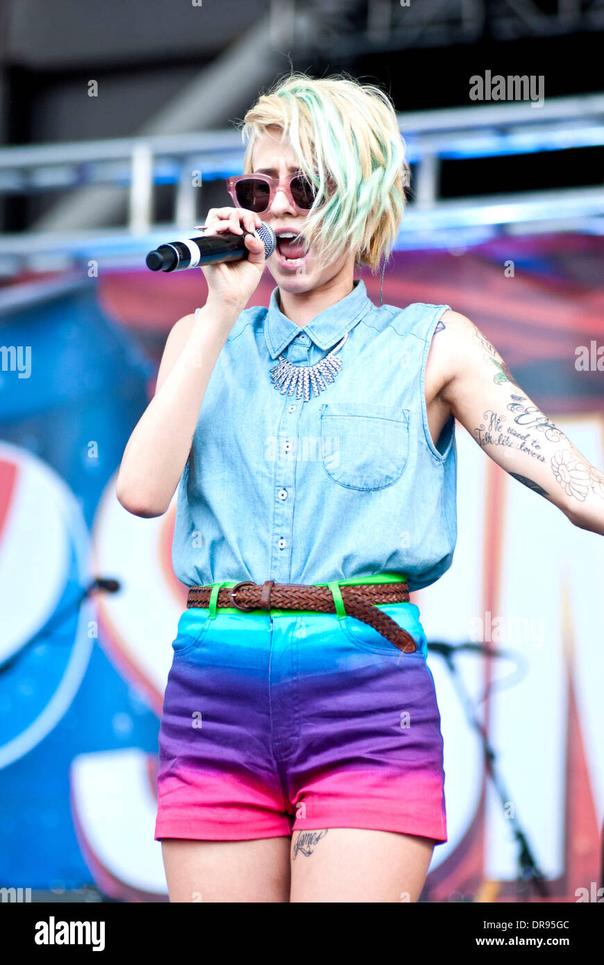 Dev B96 Pepsi Summerbash Held At Toyota Park Chicago Illinois 16 06