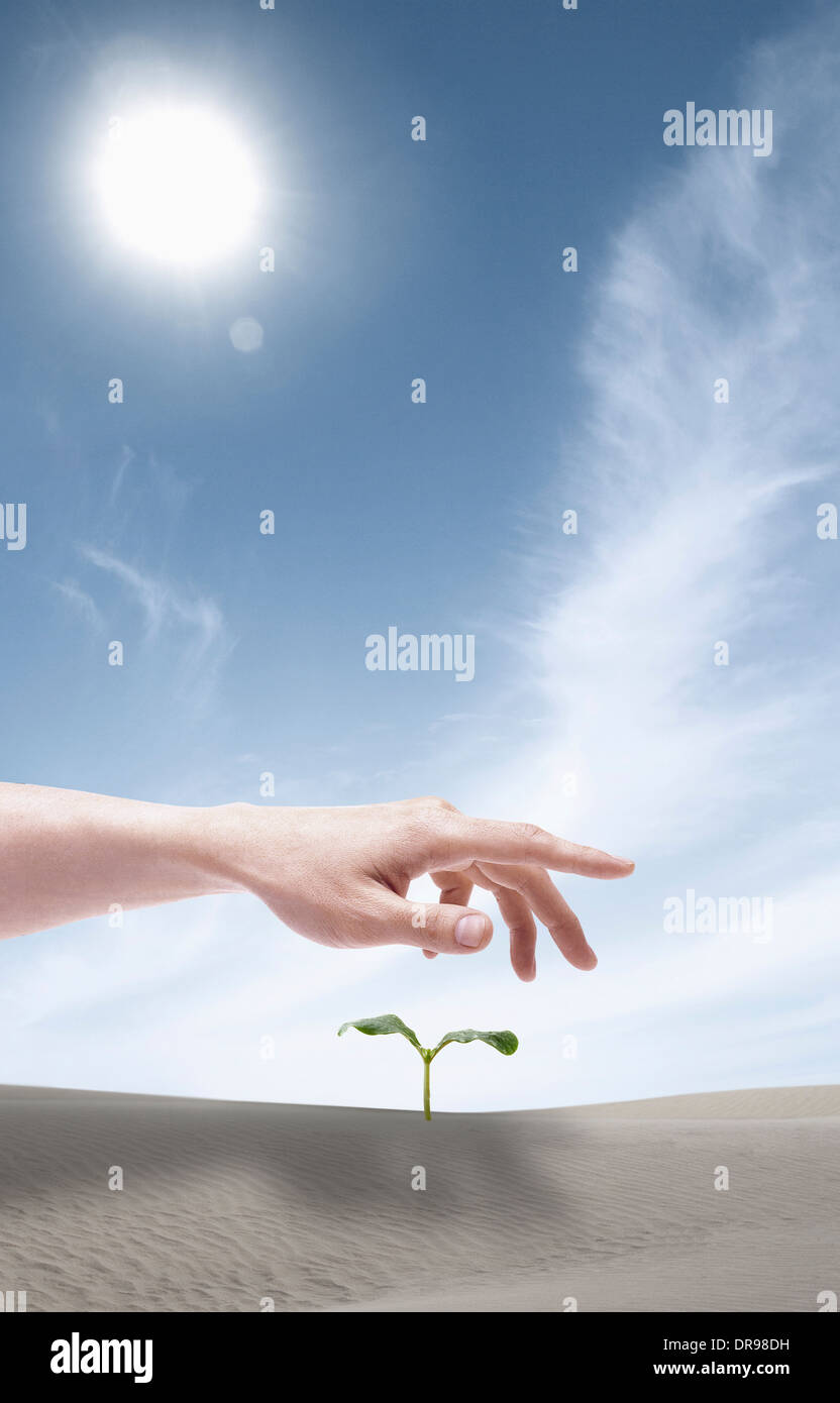 Hand shielding sun hi-res stock photography and images - Alamy