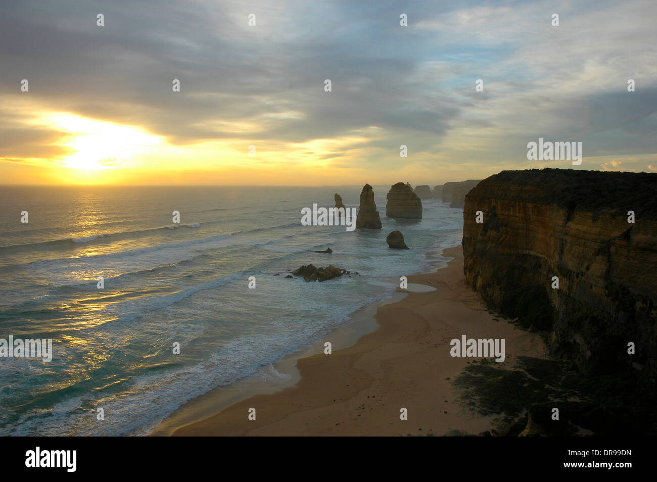 Formation sea rocks hi-res stock photography and images - Alamy