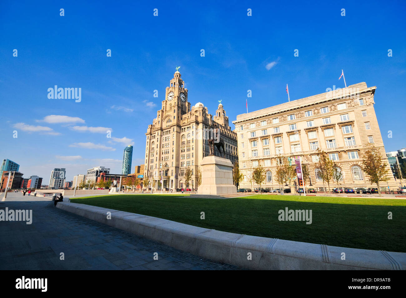The liver building liverpool hi-res stock photography and images - Alamy