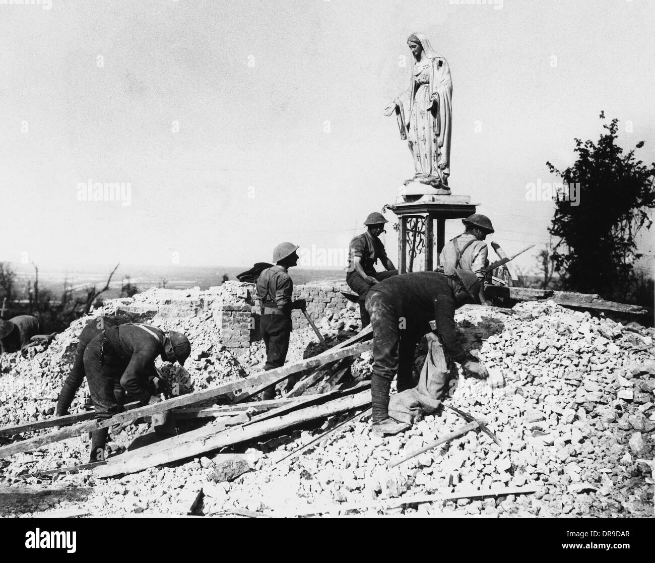 Statue in the ruins Stock Photo - Alamy