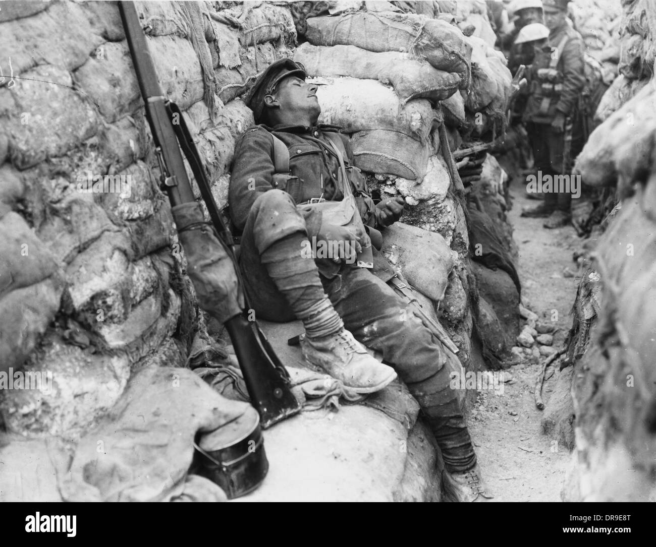 British soldiers ww1 sleeping hi-res stock photography and images - Alamy