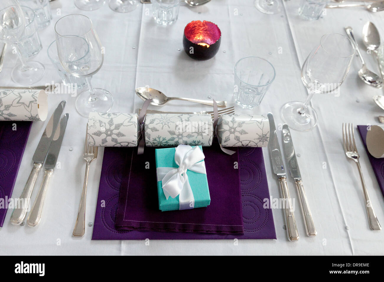 English table setting hi-res stock photography and images - Alamy