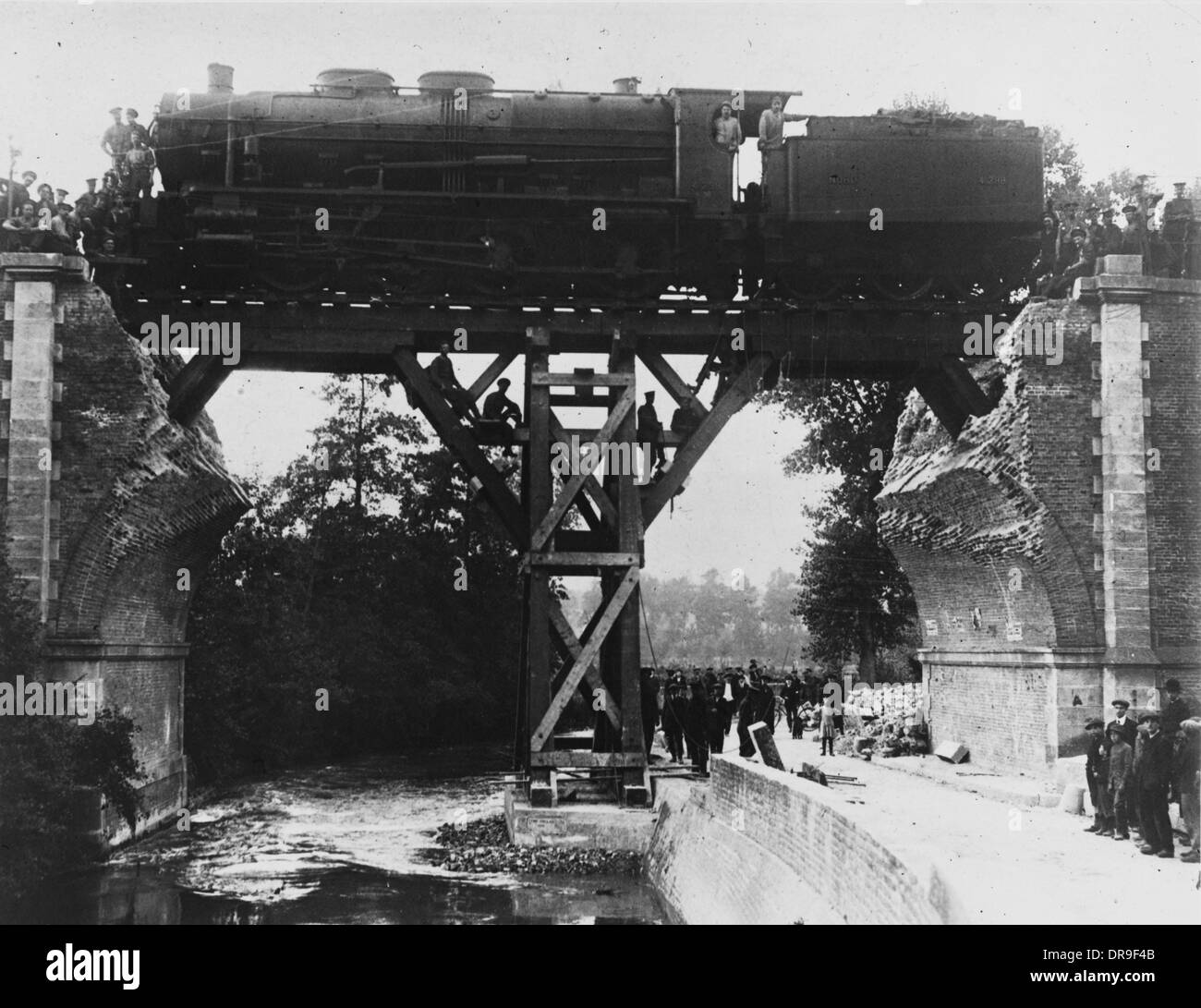 Rouen trains hi-res stock photography and images - Alamy