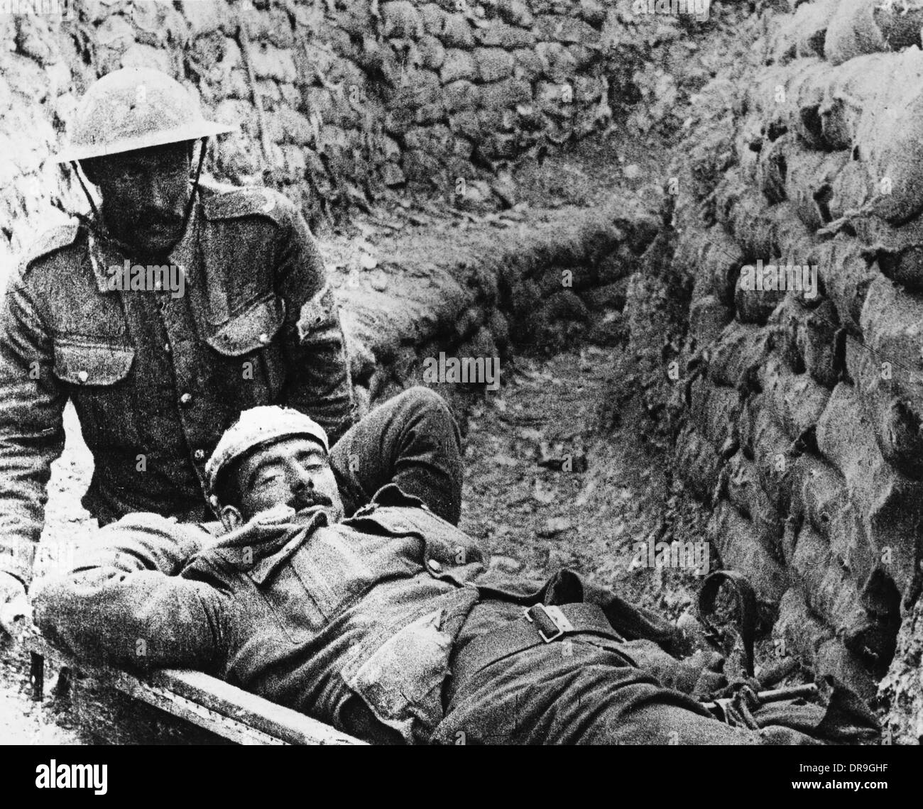 Wounded soldier hi-res stock photography and images - Alamy