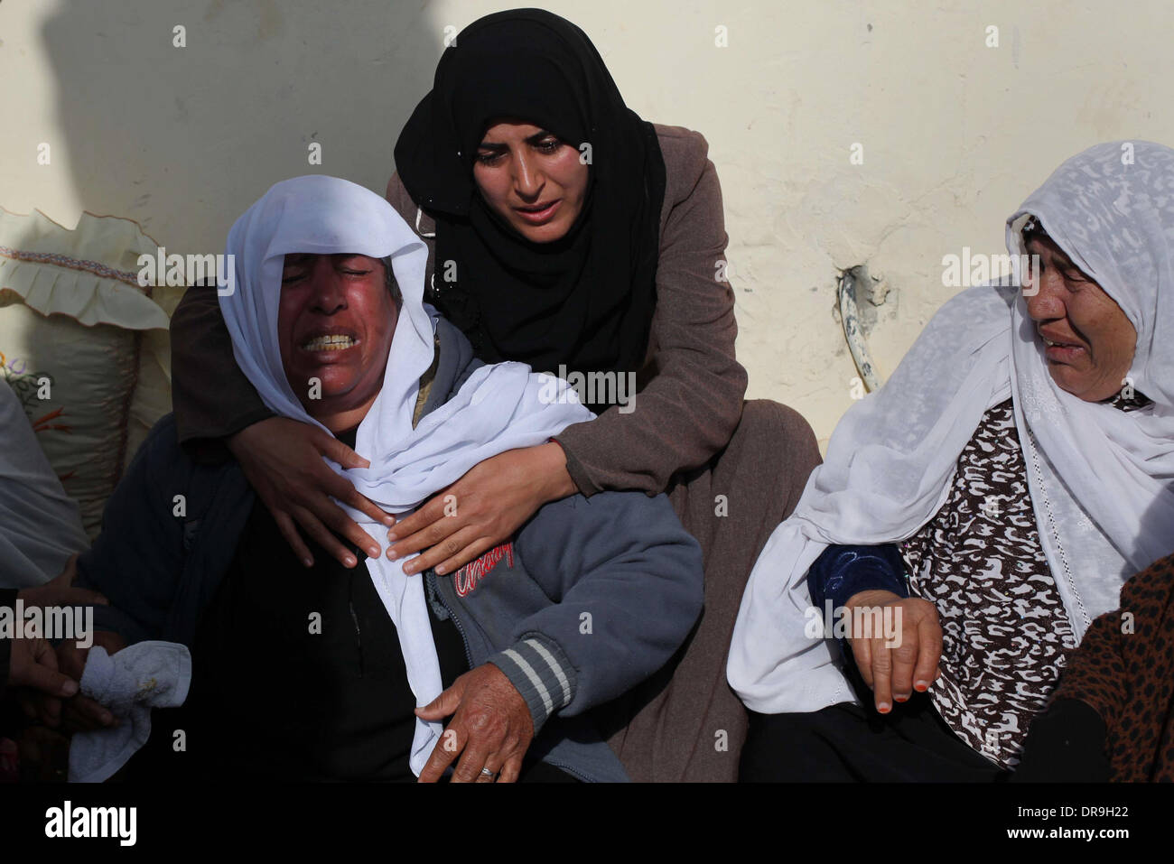 Ariel strike hi-res stock photography and images - Alamy