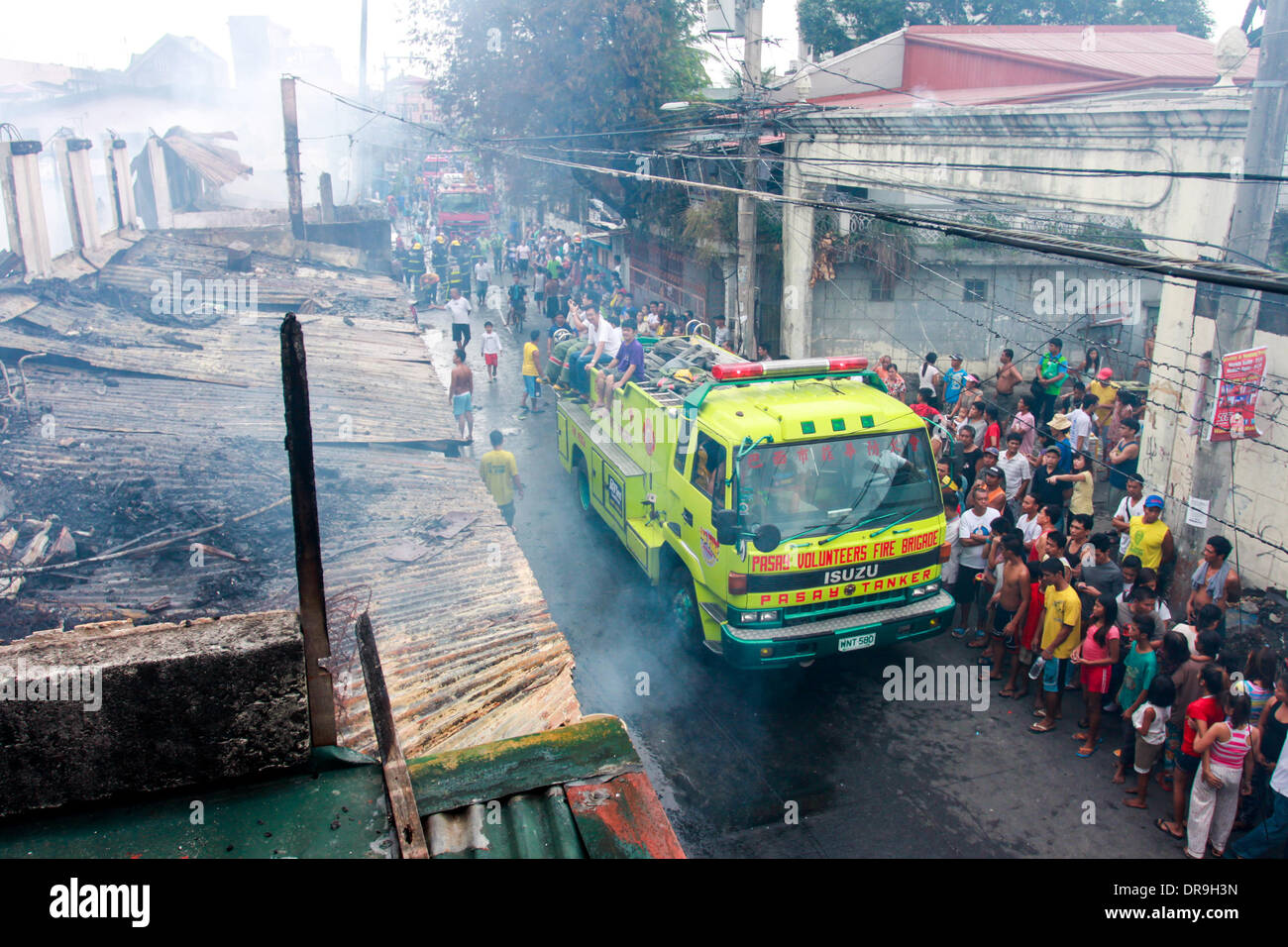 Manila homeless hi-res stock photography and images - Alamy