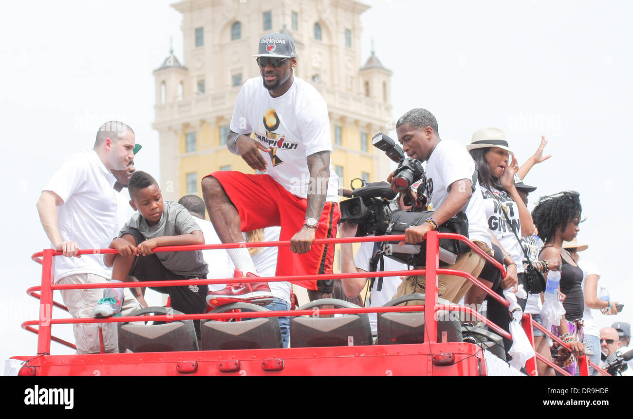 Lebron james usa win hi-res stock photography and images - Alamy