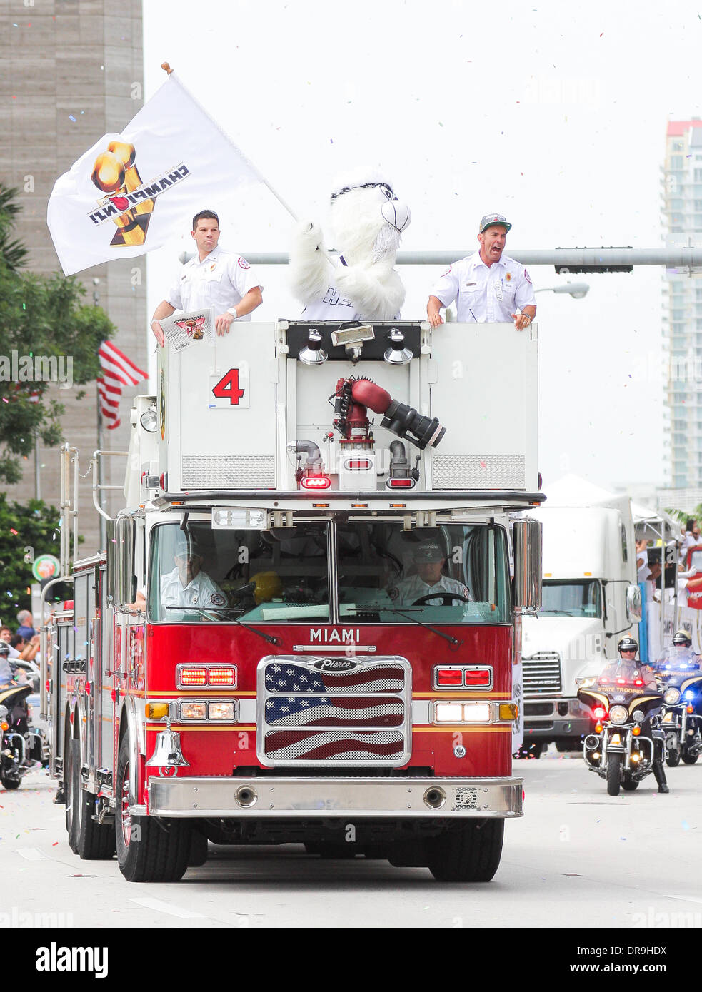 Burnie the miami heat mascot hi-res stock photography and images - Alamy
