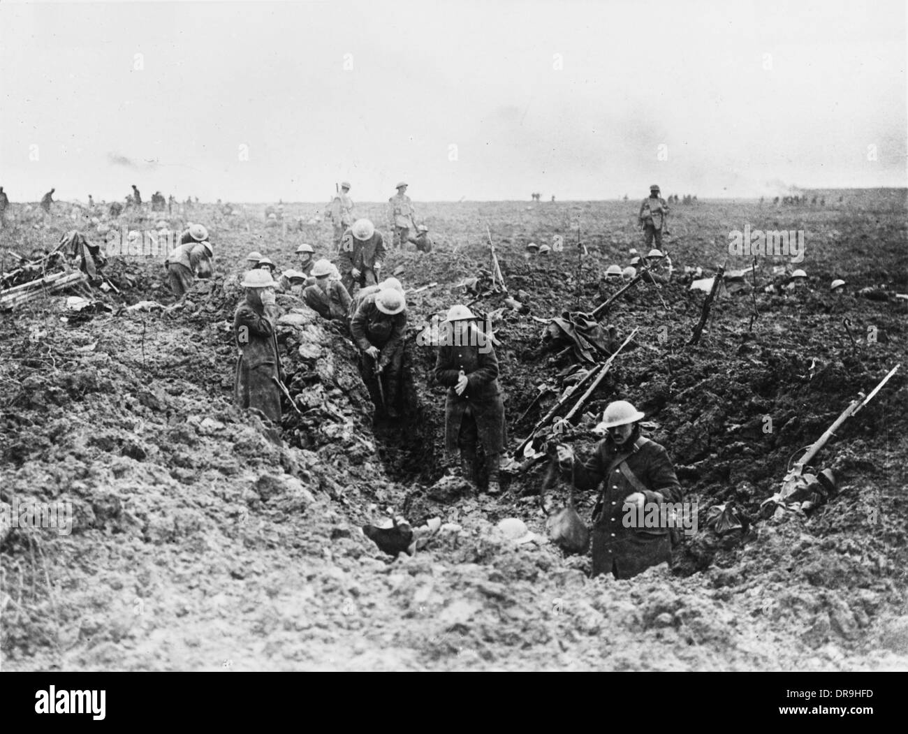 Canadian infantry battalion ww1 hi-res stock photography and images - Alamy